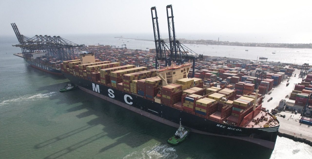 Hutchison Ports Pakistan welcomes the largest container vessel in the ...